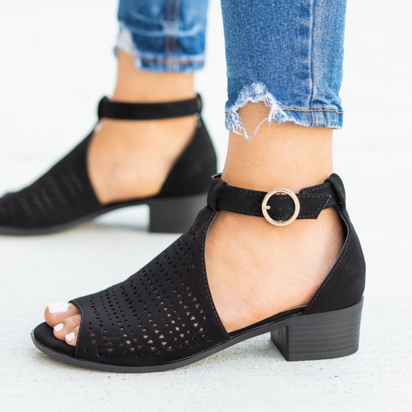 TOP Moda | Shoes | Top Moda Laser Cut Opentoe Low Heeled Sandals | Poshmark